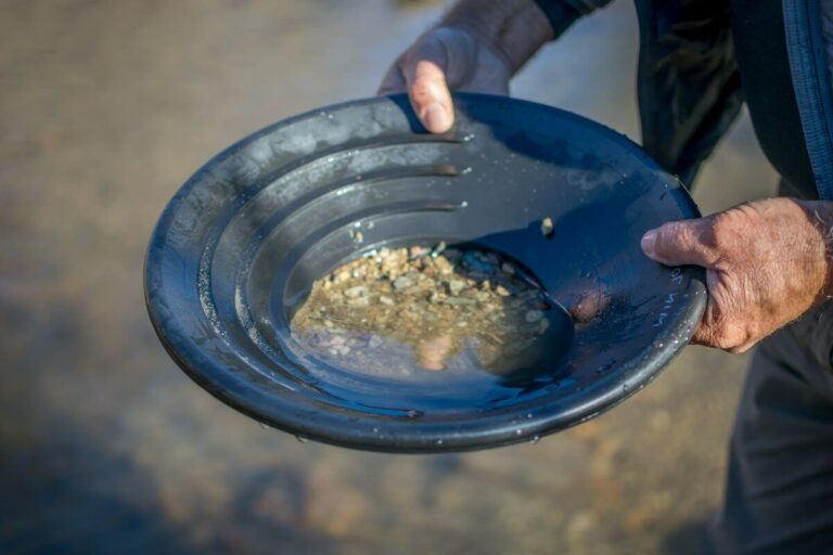 Complete Guide to Montana Gold Panning Laws - Pocket Montana